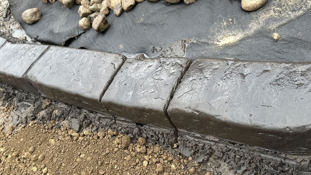A Visual Guide to Concrete Landscape Edging Styles | Q&A Landscaping ...