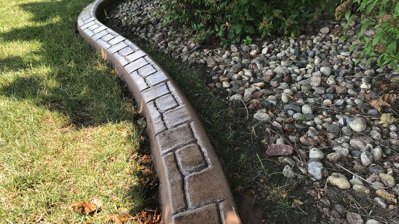 A Visual Guide to Concrete Landscape Edging Styles | Q&A Landscaping ...